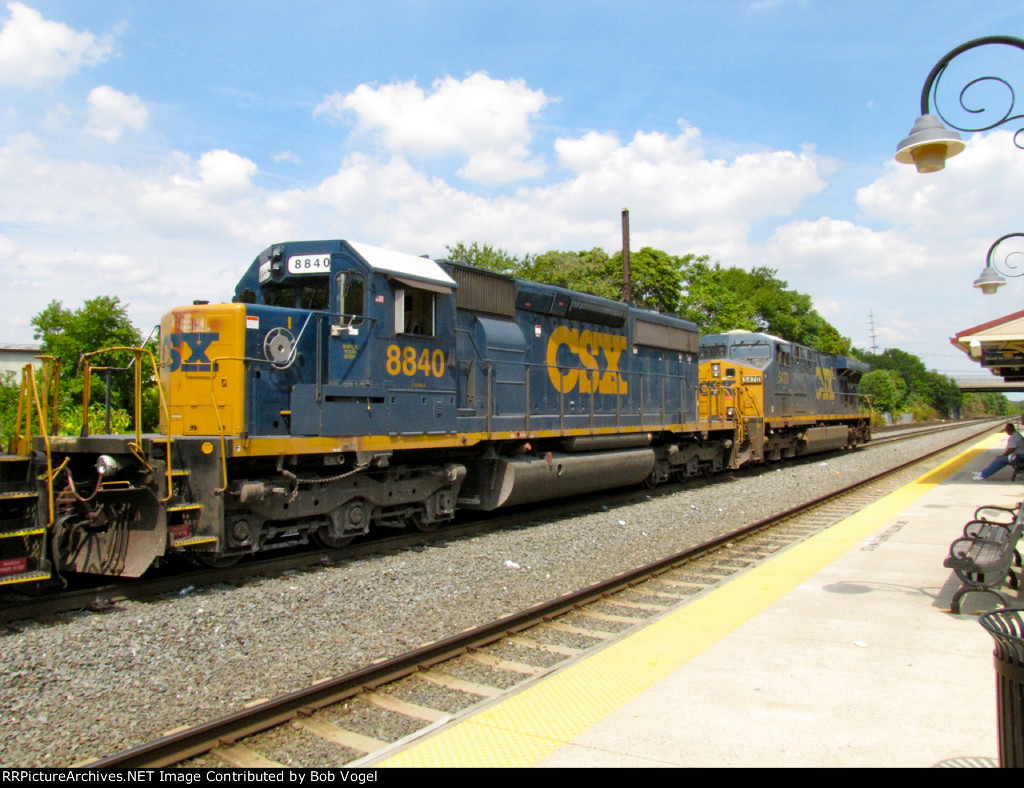 CSX 8840 and 5470